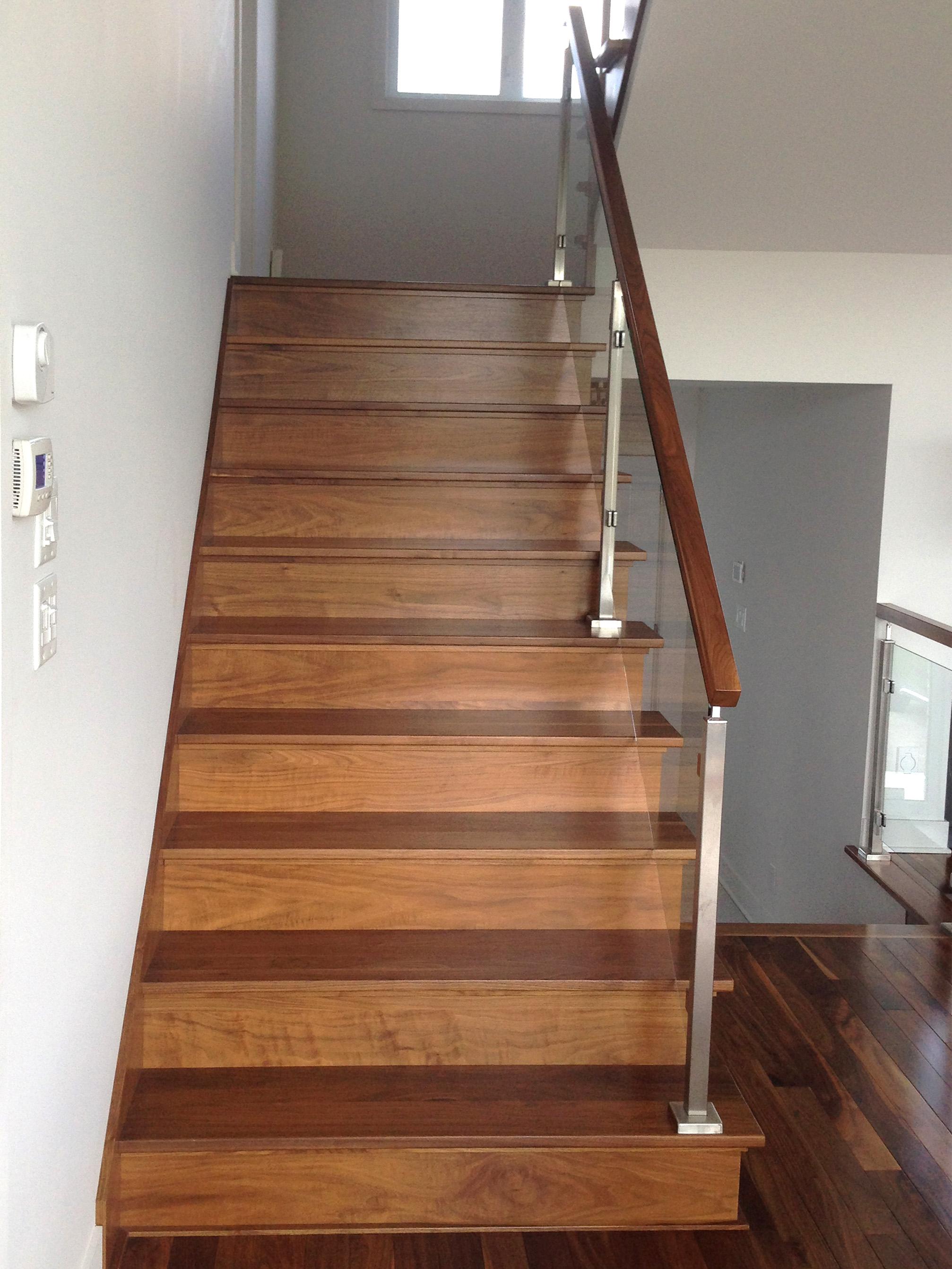 Stainless Steel Stair Post - PTR SERIES - PTR 156 | Prestige Metal